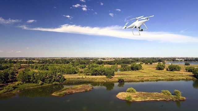 Les premiers drones "made in Cameroun" montés par une startup ...